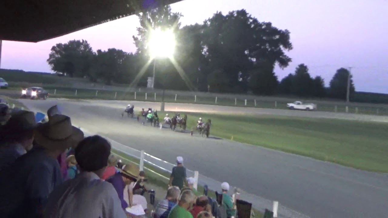 Nappanee Raceway 7-3-20 Chewmakingmecrazy wins in 1:07.4 - YouTube