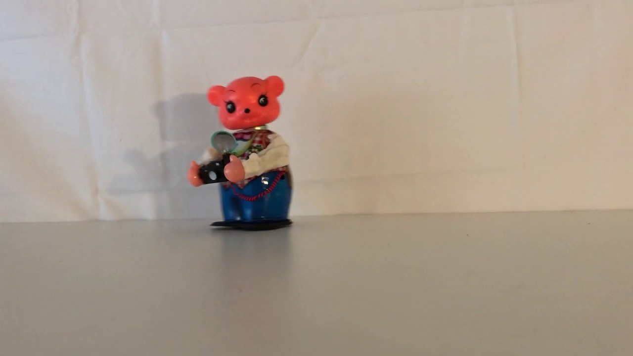 Vintage Mechanical Wind Up Toy Bear With Flash Camera - YouTube