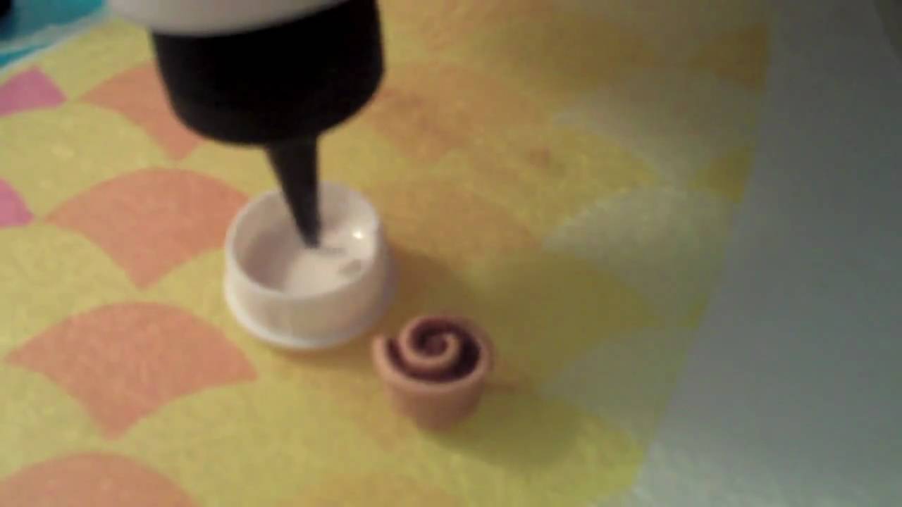 How to make a cinnamon roll out of polymer clay! - YouTube