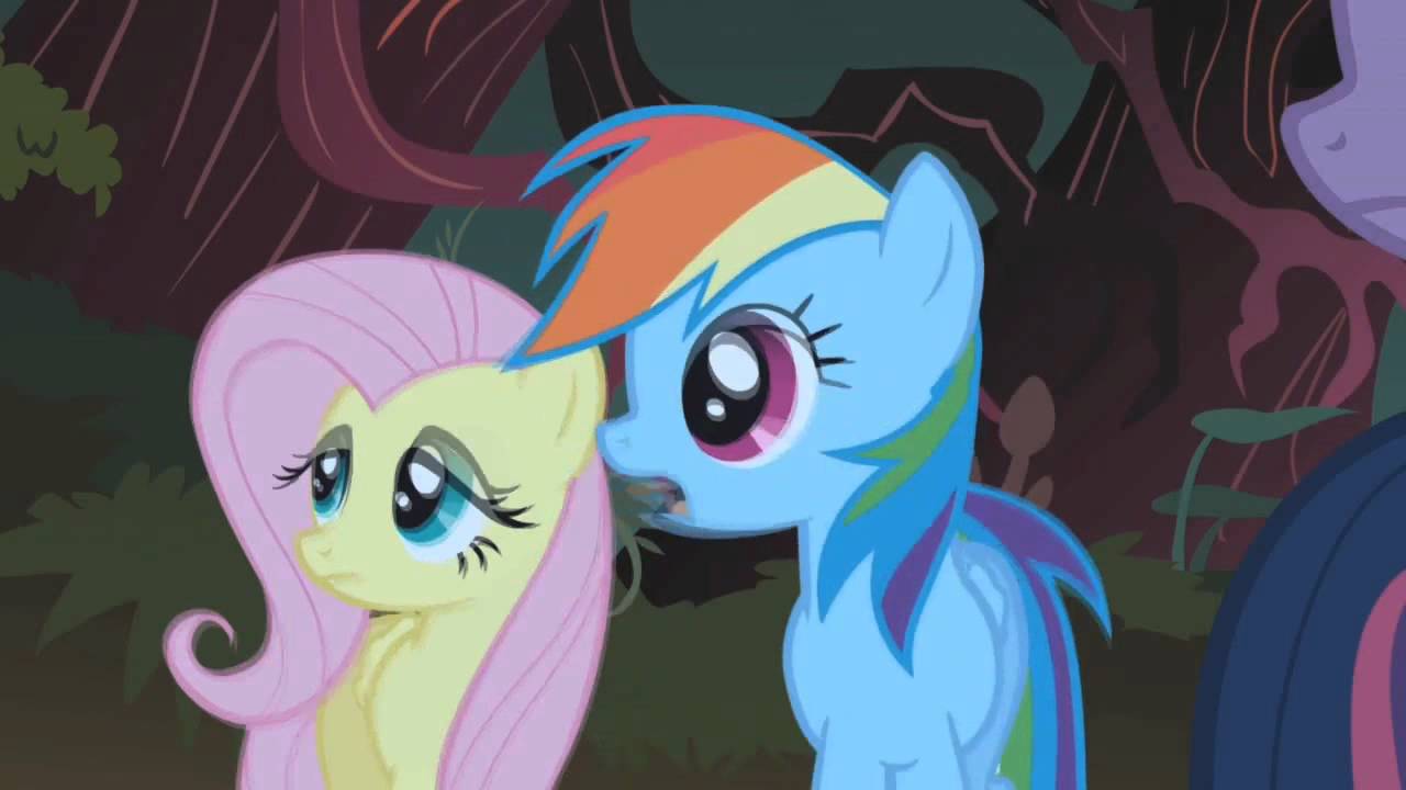 My Little Pony: Friendship is Magic - Giggle at the Ghosties [HD] - YouTube