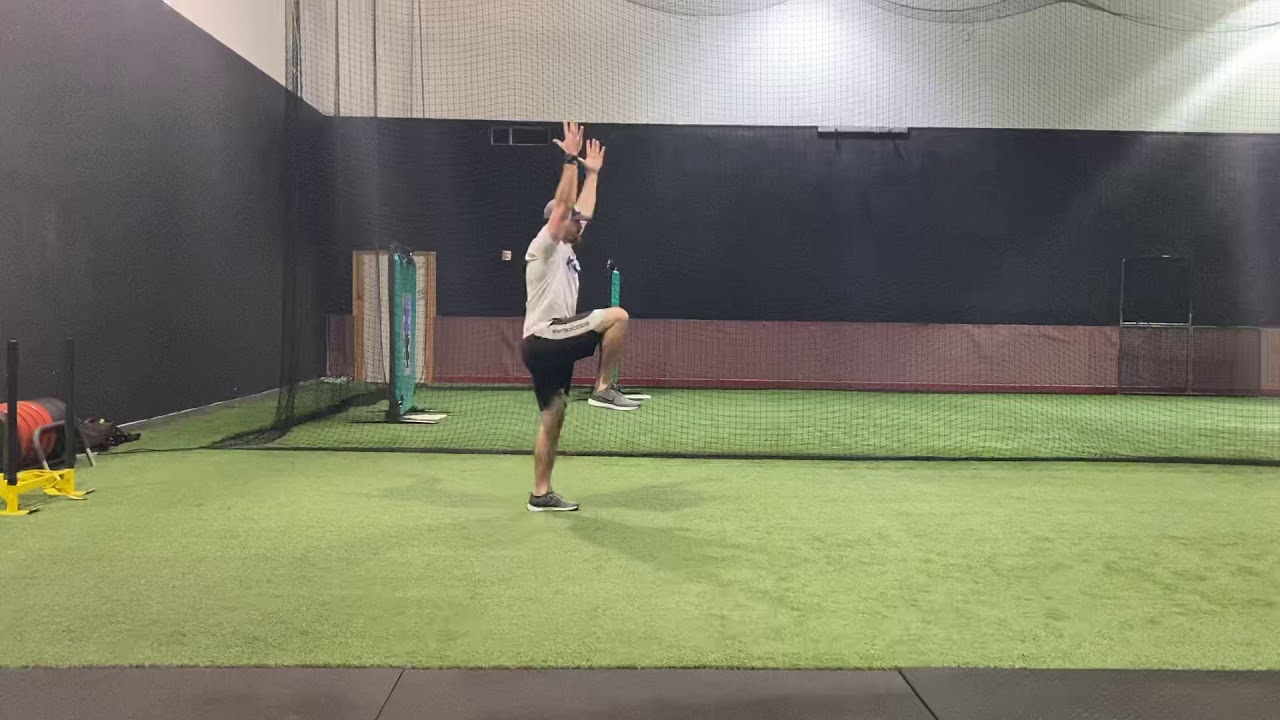 Arms Overhead High Knee March - YouTube