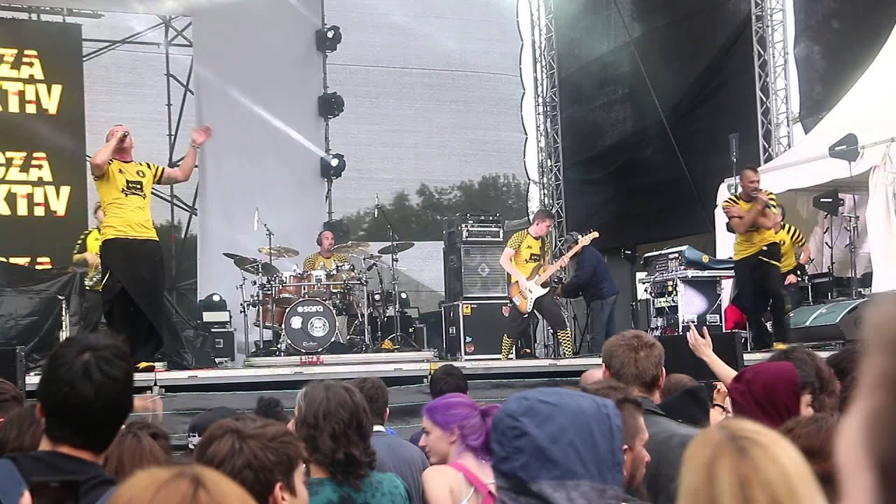 Dubioza Kolektiv @ Bucharest GreenSounds Festival - YouTube