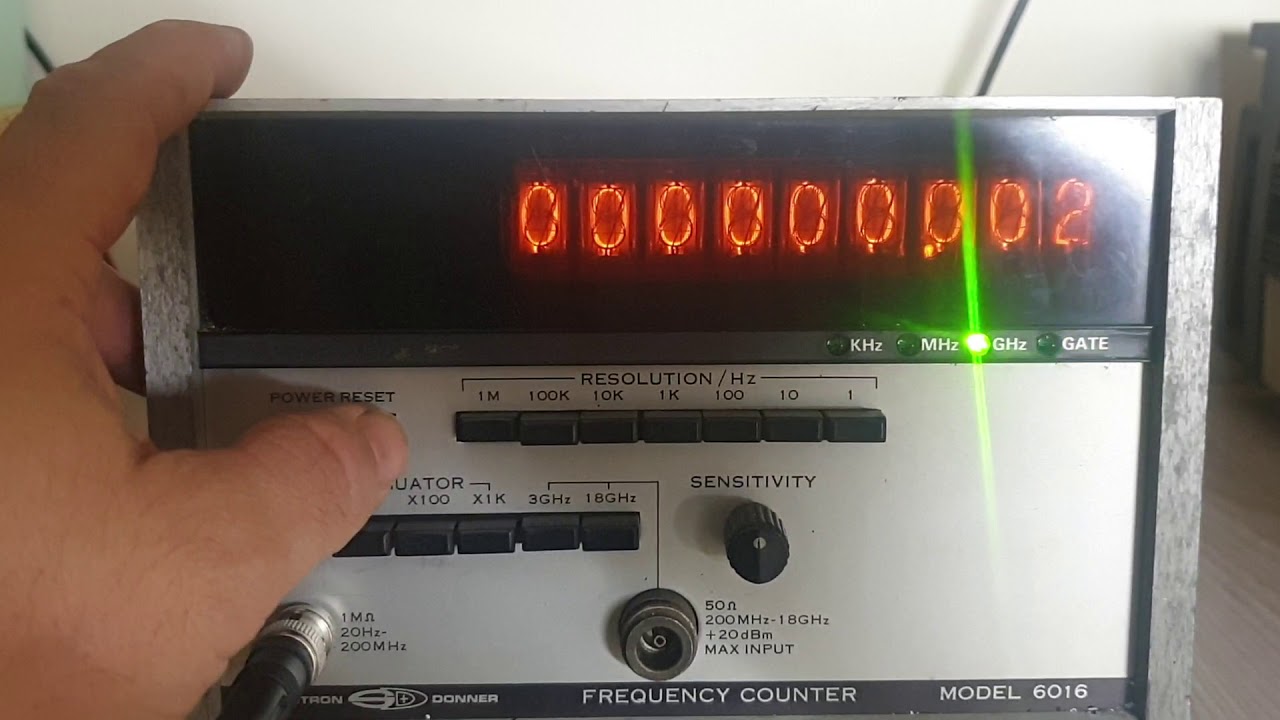 Systron Donner 6016 frequency counter - YouTube