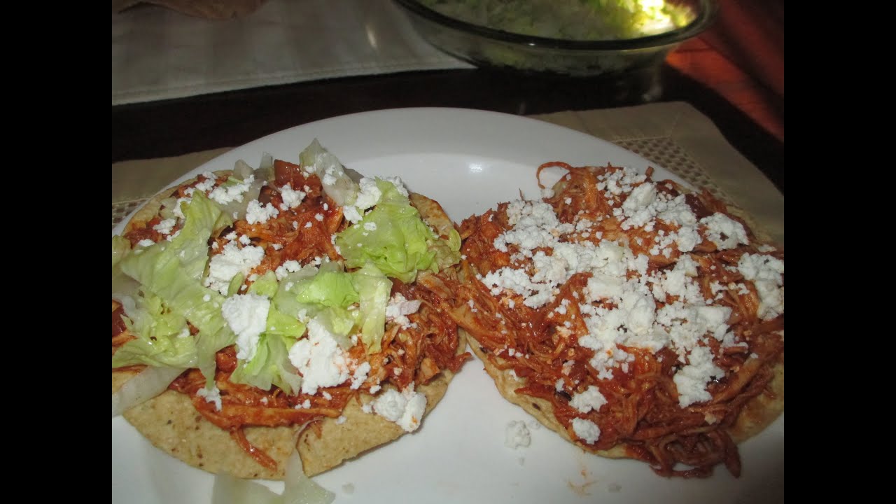 Tostadas de tinga de pollo, super facil! - YouTube