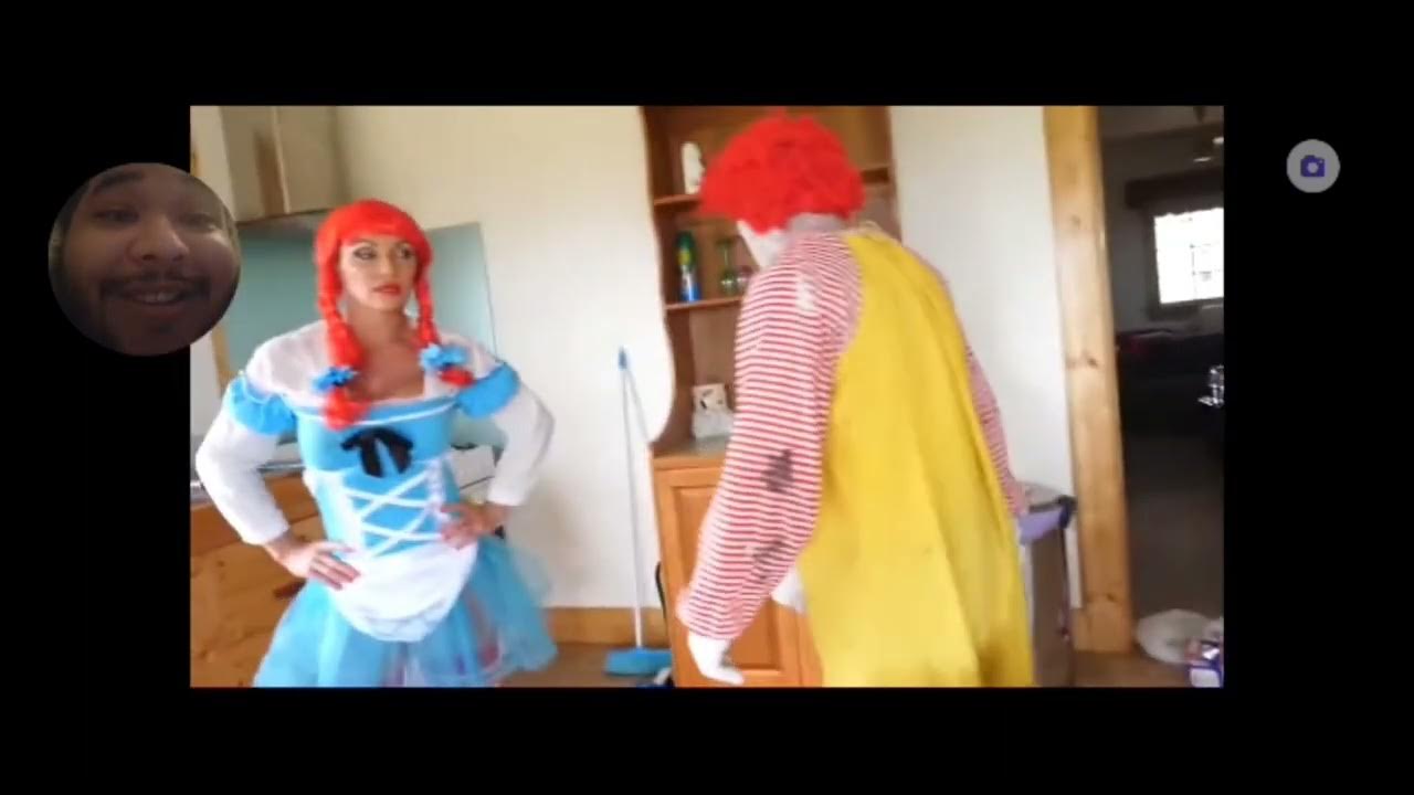Ronald Mcdonald Vs Wendy Reaction Youtube