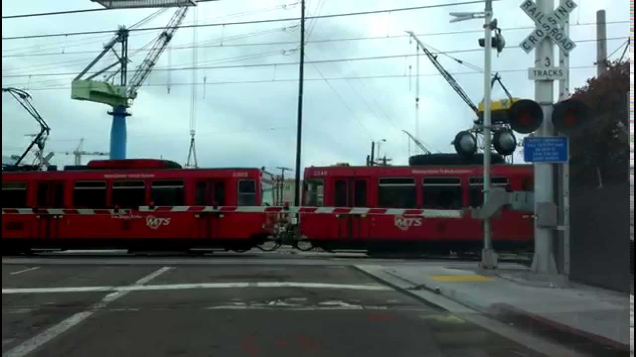 San Diego Trolley MTS Metropolitan Transit System - YouTube