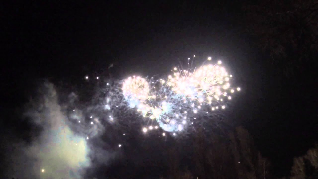 Seden strand fyrværkeri 2013 2014 - YouTube