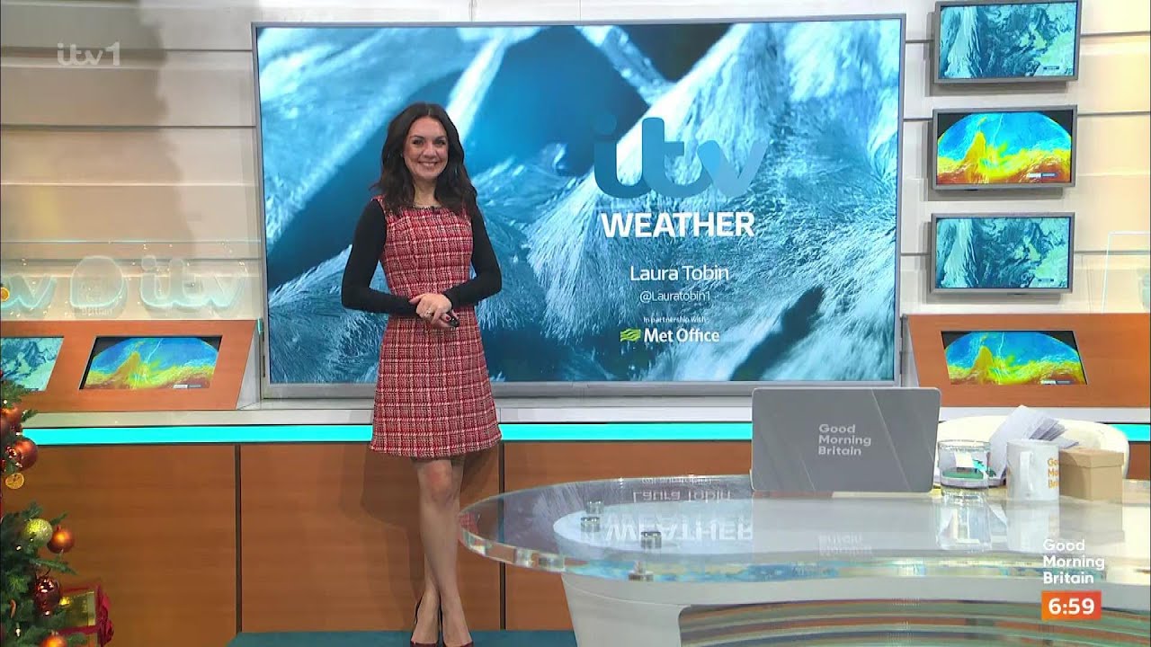 Laura Tobin - GMB Weather 01Dec2023 - YouTube