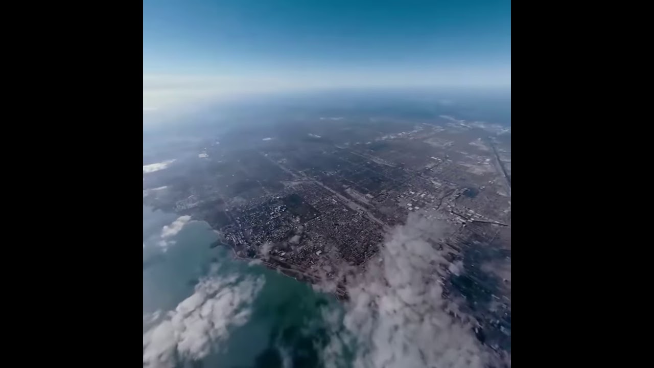 Watching Chicago At 26km Altitude In GearVR - YouTube