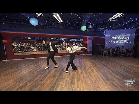 Georgy & Bella | Live Performance @ Weplay