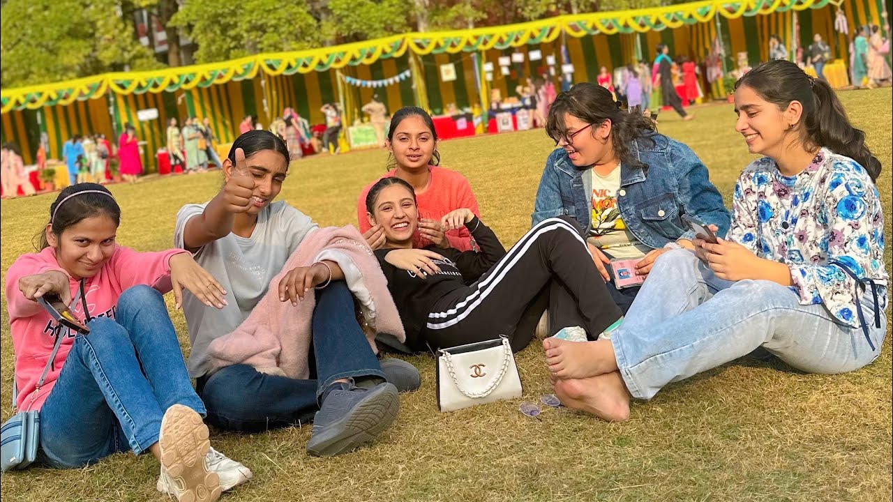 Diwali fest in college | First vlog in college| MCM DAV CHD - YouTube