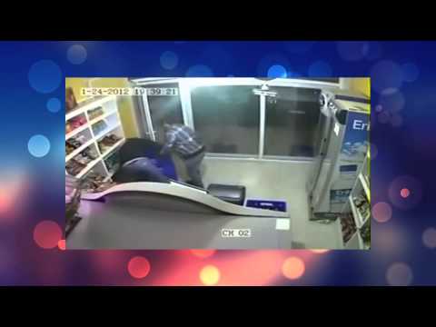 Dükkanda fareyle orta kafa gol oynamak