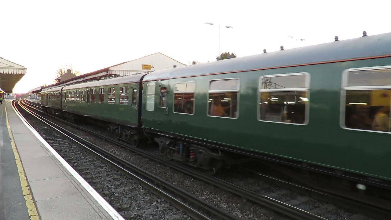 Class 201 "Hastings Unit" 1001 departs Basingstoke 18/04/2015 - YouTube