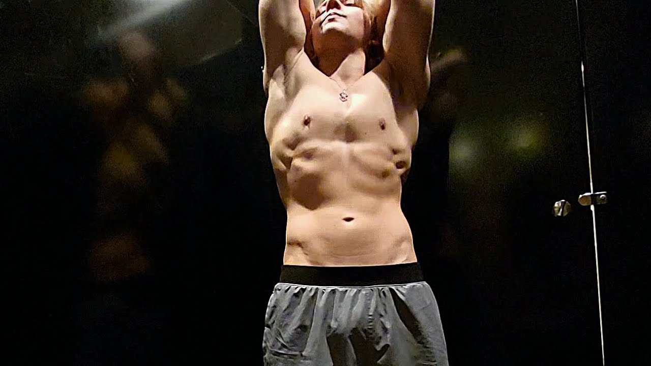 Bulk day - 63 (155.6 lbs) legs and abs + bench pr - YouTube