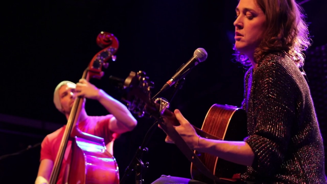 Laura Steiner - Womansland - YouTube