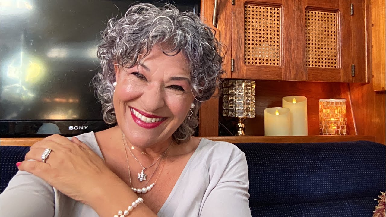 02/03/23 JTV Friday’s. Order at: JTV.com/antonella - YouTube