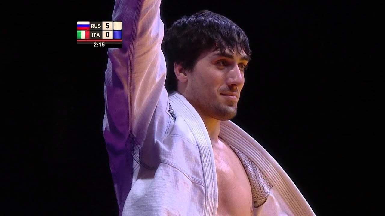 Clip of the day October 25th - The Confused Referee - YouTube