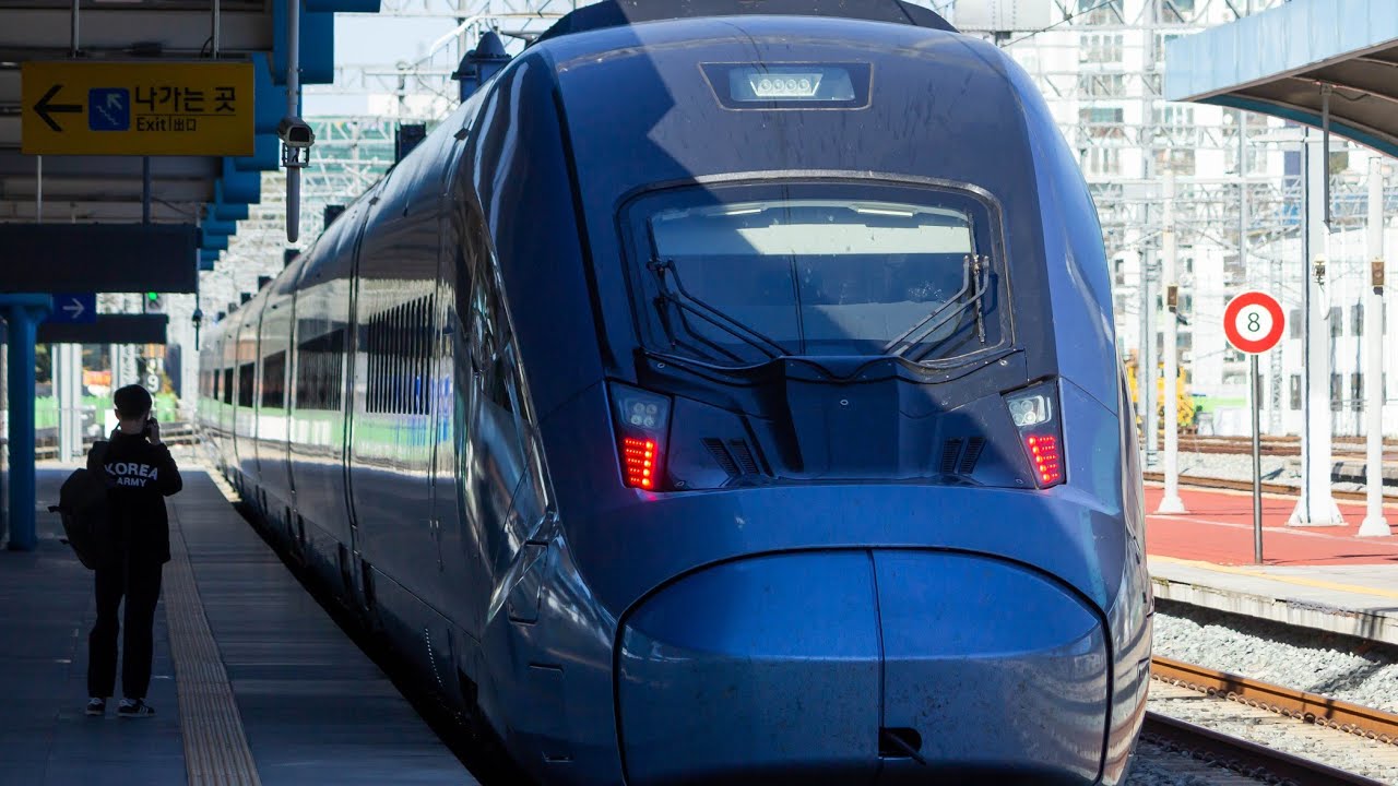 [철도영상] EMU 320 호남고속선 시운전 / 광주송정역 발차 - YouTube