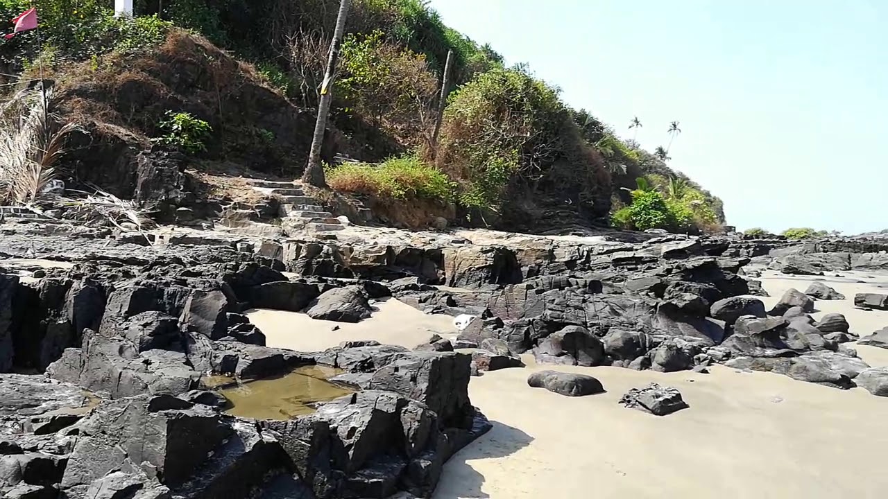 Ozran Beach, Goa - YouTube