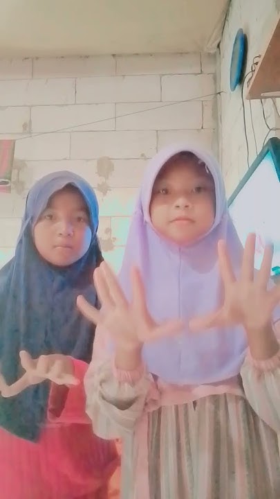 joget nya minta ampun - YouTube