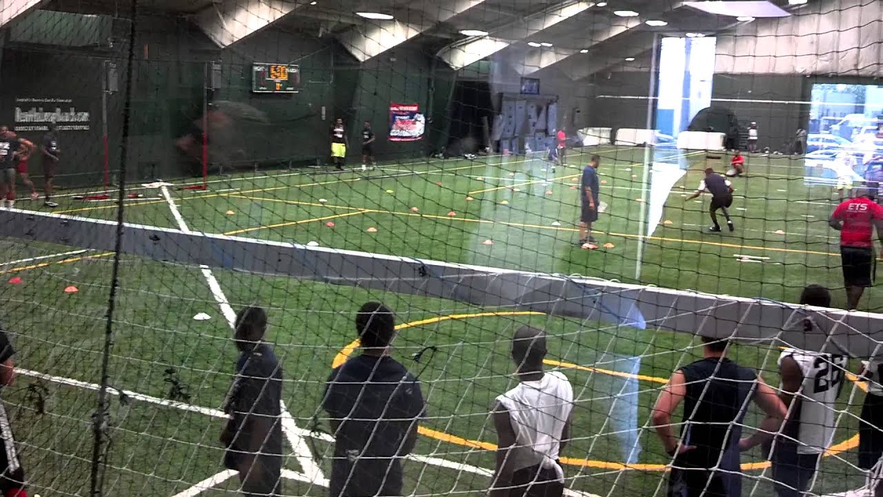 Gerald Grube 13 year old 4.79 40 yd - YouTube