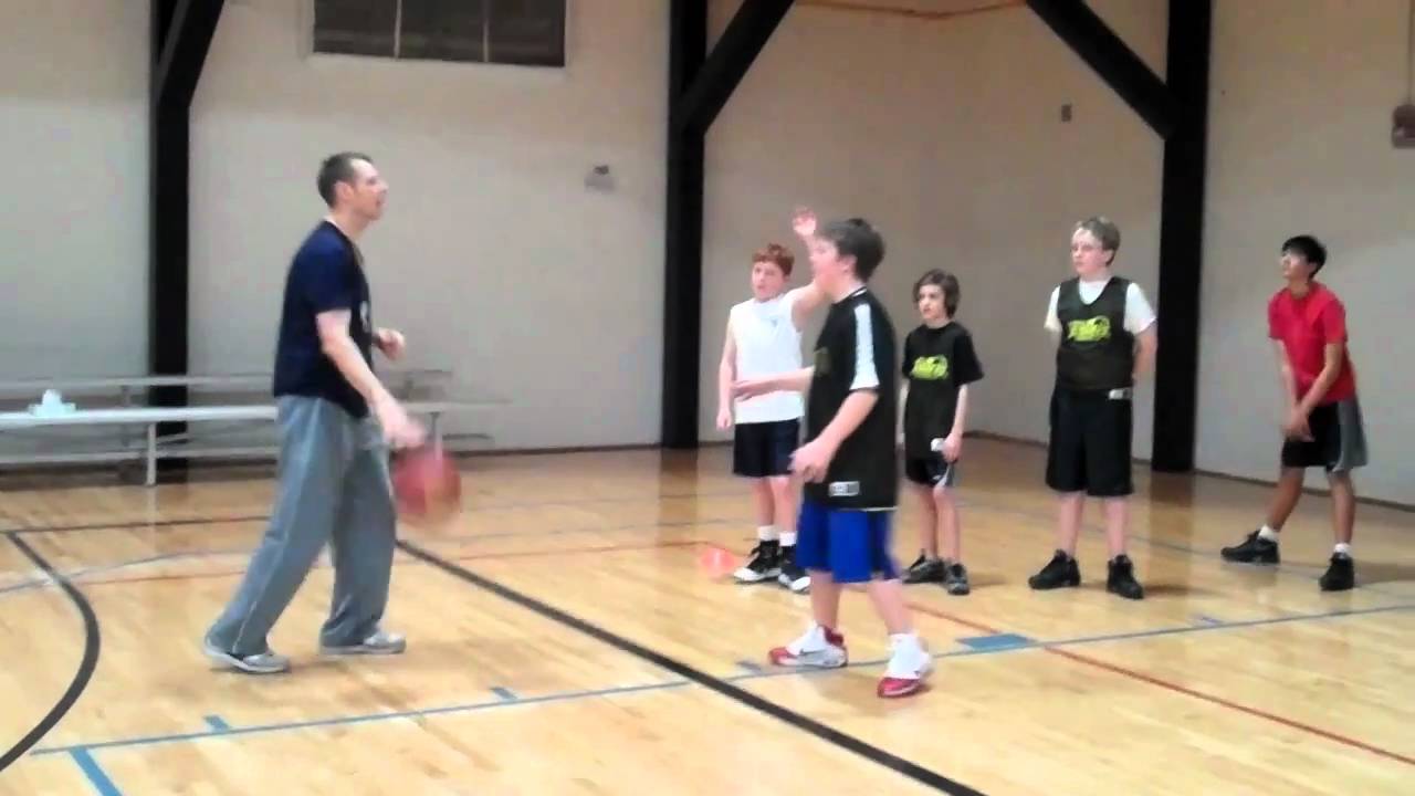 2v1 Transition Basketball - YouTube