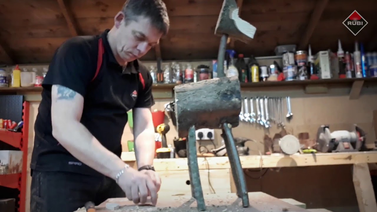 How to make a Christmas reindeer? - YouTube
