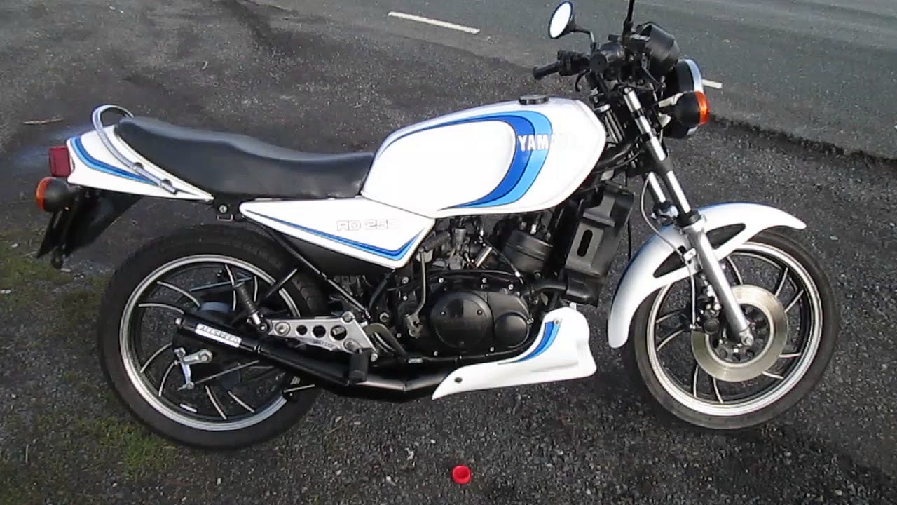 RD250LC with "short can"Allspeeds. - YouTube