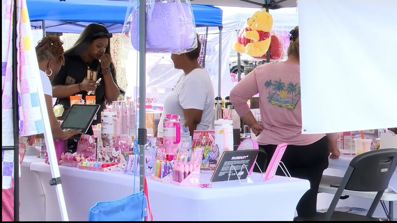 Fall craft market hosted at Tanger Outlets - YouTube