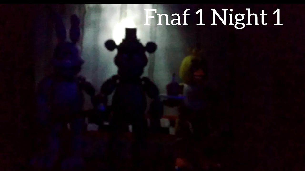 Fnaf 1 Night 1 in stop motion - YouTube