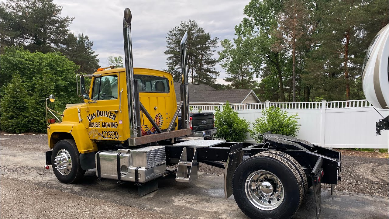 Ford L9000 Episode 27: custom crosstube and brackets for the L10 ...