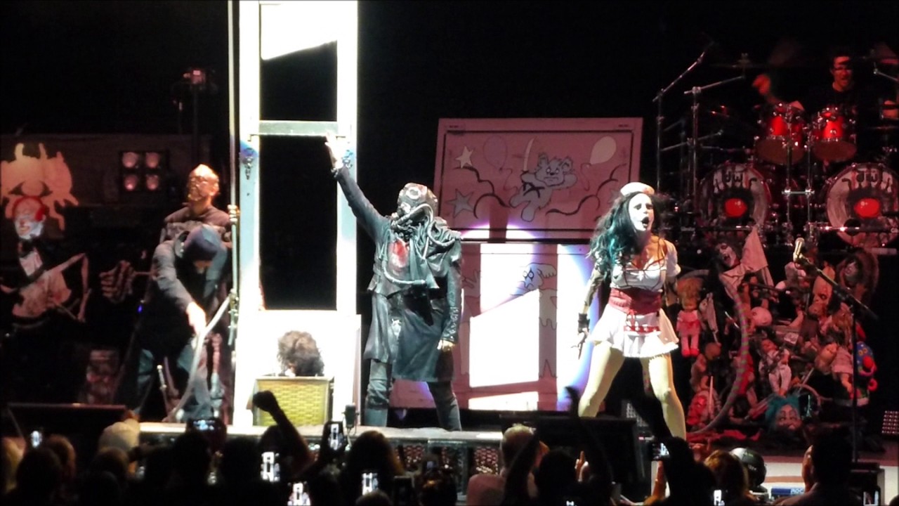 Alice Cooper Executed by Guillotine - YouTube