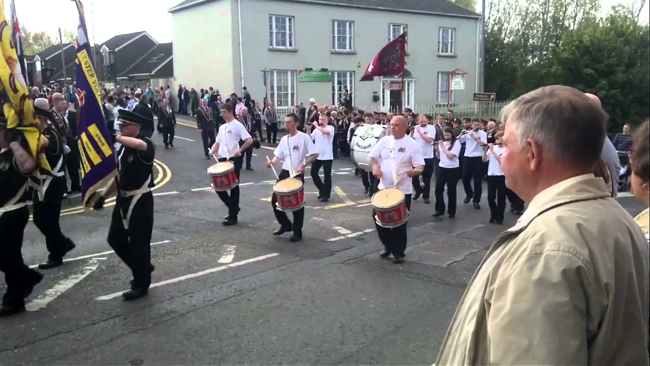 the easter monday parade limavady25042011098.mp4 - YouTube