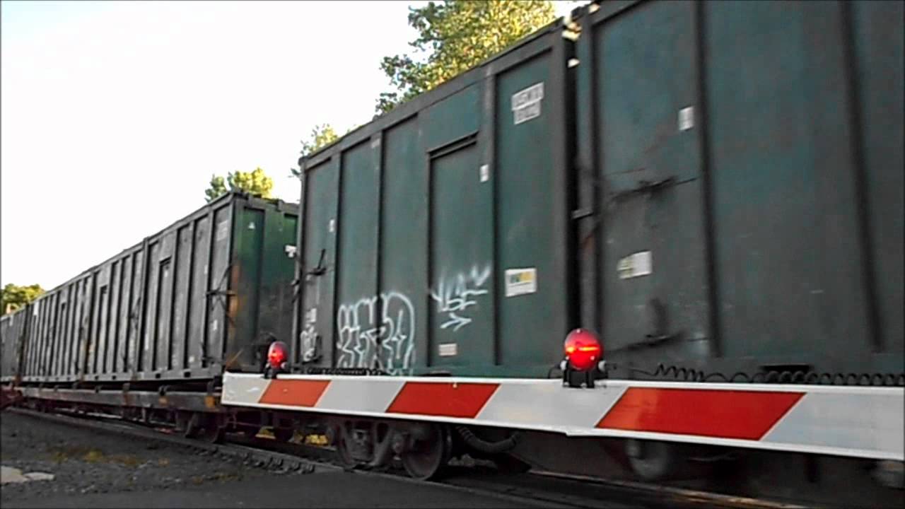 CSX ES40DC 5474 Crawls Through Blauvelt With a Garbage Train on 6/30/12 - YouTube