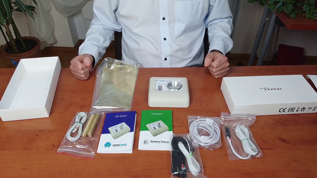 Biorezonans Life Expert od WebWellness - rozpakowanie produktu - YouTube