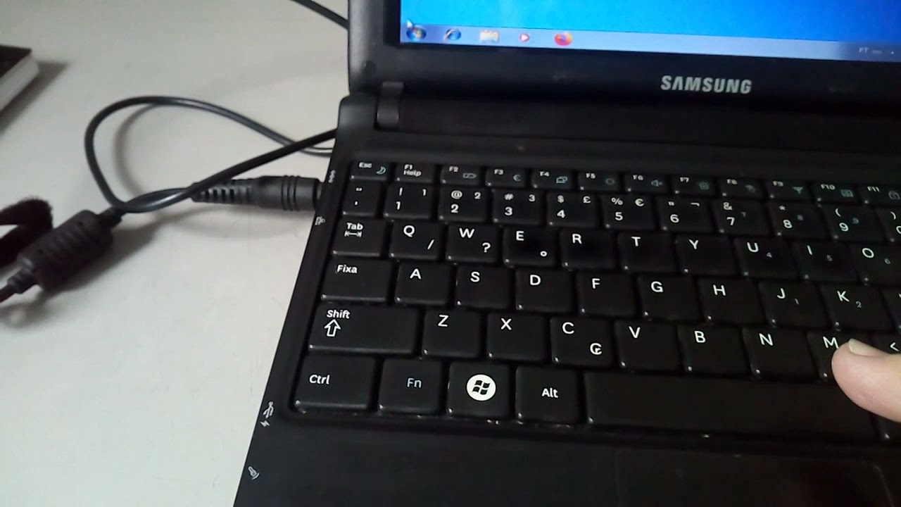 Netbook Samsung N150 Plus - YouTube