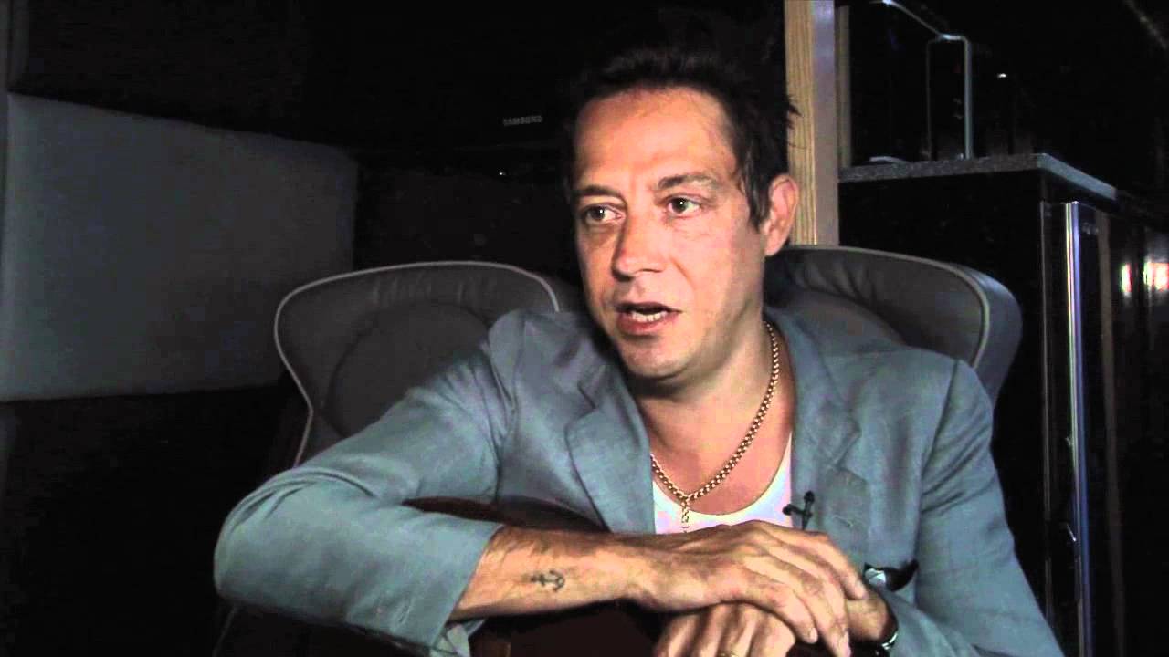 The Kills interview - Jamie Hince (part 4) - YouTube