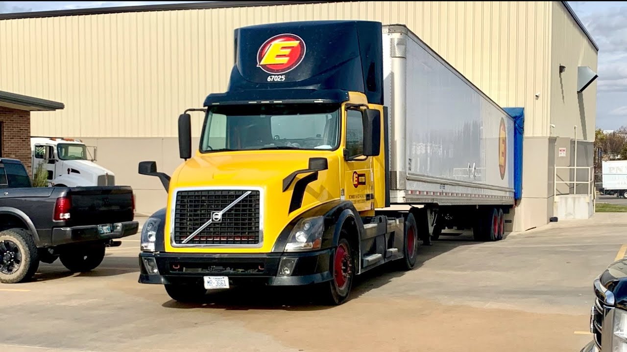 SOME FREIGHT JUST FIGHTS YOU!!😂 Estes Express P&D - YouTube