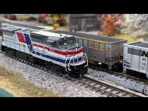 N Scale Atlas Dash 8 Review - YouTube