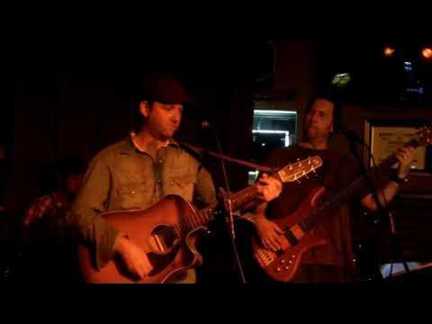 Adam Drasin - Ain't That Lonely Yet (Dwight Yoakam Cover) Live in Burbank, CA 2012 - YouTube