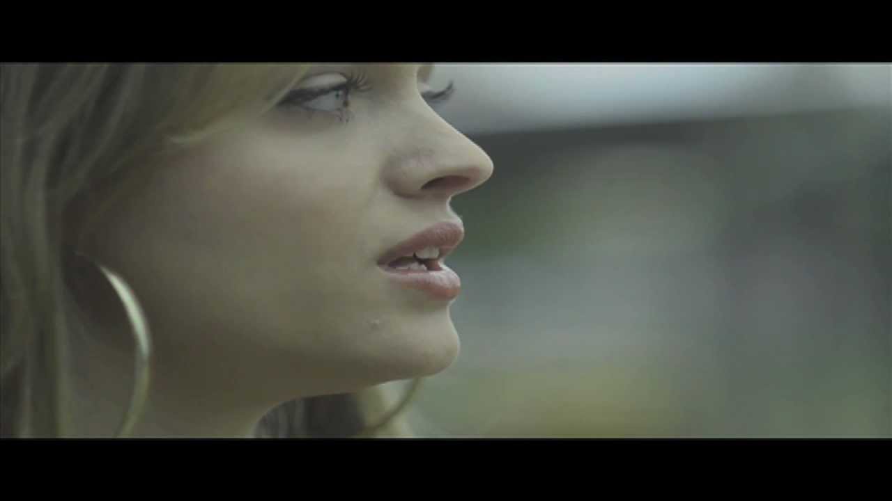 ERICA SINGER Lay Me Down Time OFFICIAL VIDEO - YouTube