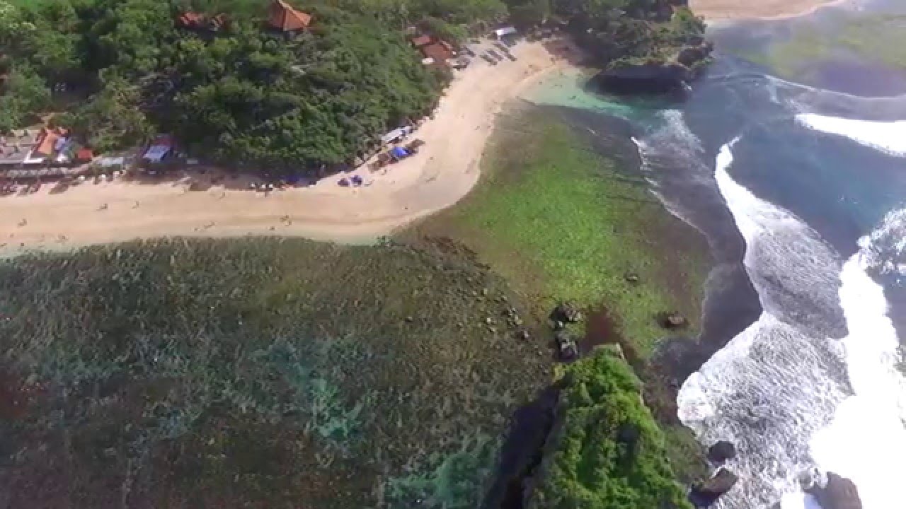 Sadranan Beach, Gunung Kidul Yogyakarta Indonesia - DJI Phantom 3 ...