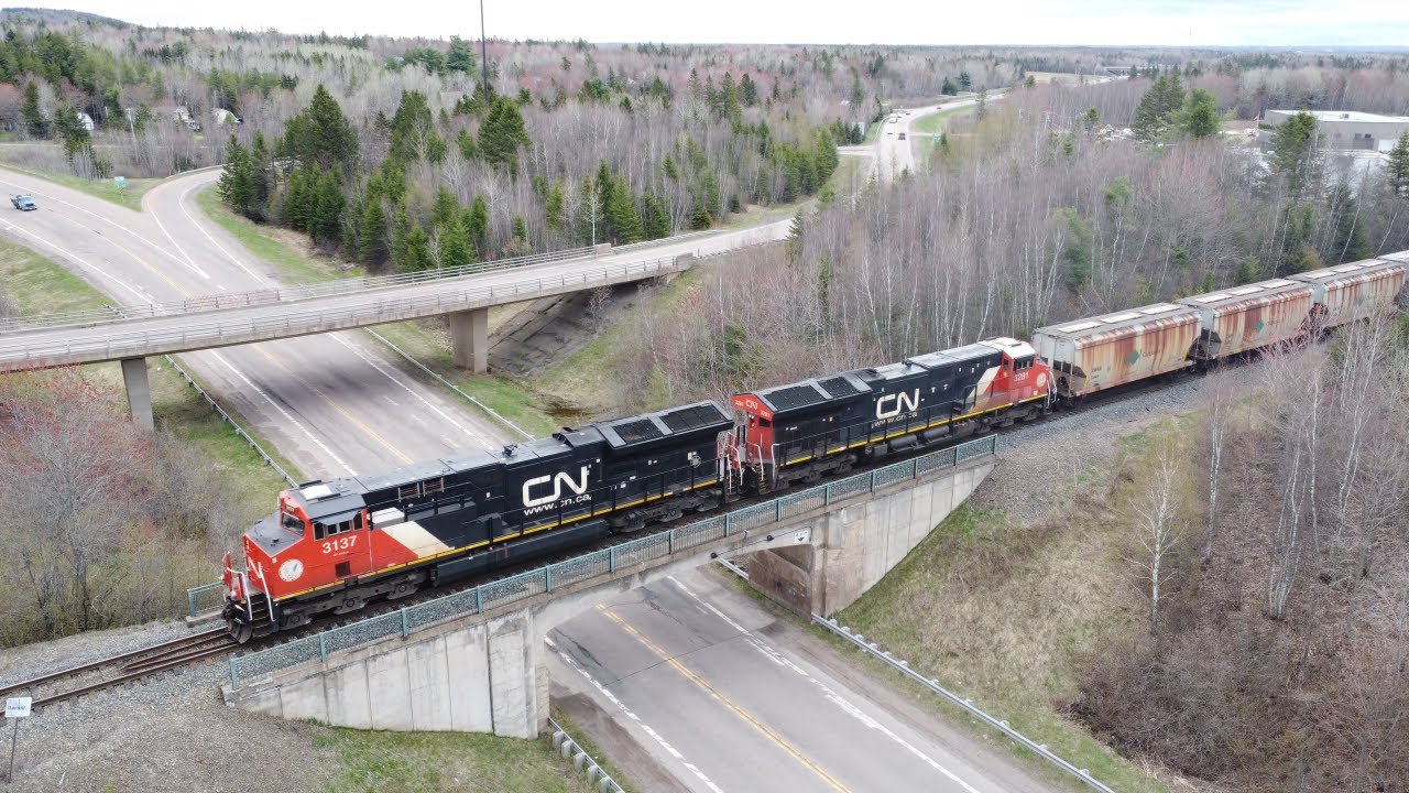 Nice Aerial 4K View! Very Long Empty Potash Train CN 731 w/Rear DPU ...