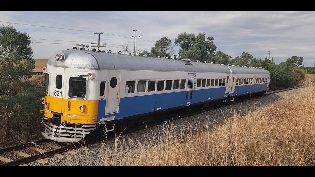 LVR Railmotors 631 & 731at Junee, Illabo & at Cootamundra, NSW, Australia. - YouTube