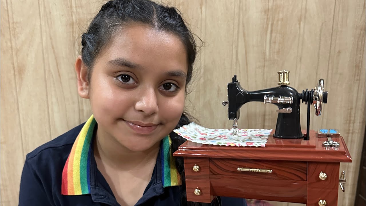 Mumma di Mini Silayi Machine | Sunday V Free Nhi Rehnde ...