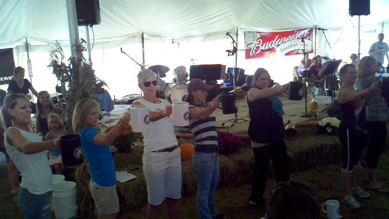 Attitash New Hampshire 2011 beer stein competition - YouTube