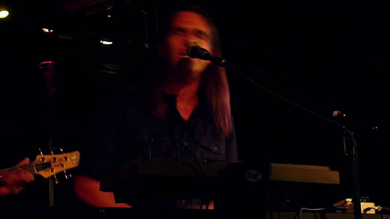 Can't Get You Out Of My Mind, Michael Ruff live 2010 - YouTube