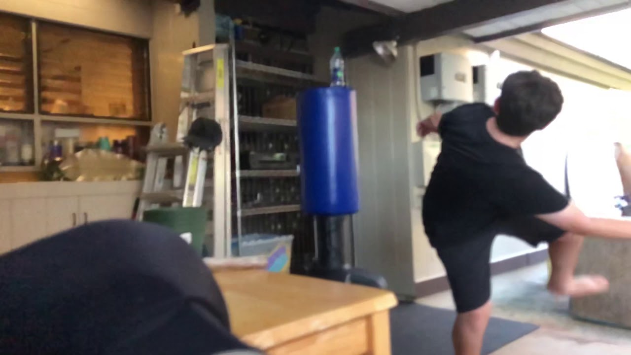 Spinning Heel Kick - YouTube