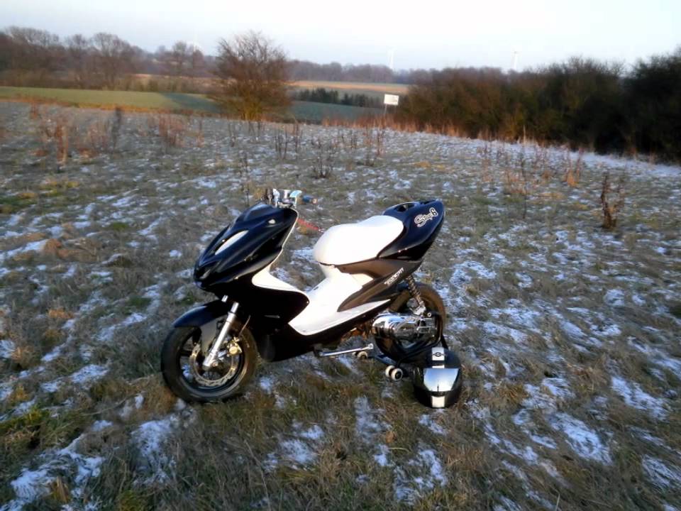 Black-White Aerox-Tuning - YouTube