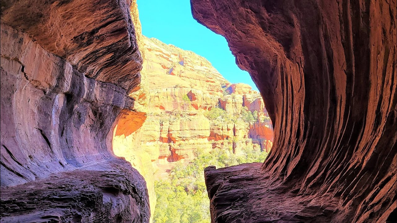 HIKING IN SEDONA - STUNNING CAVES AND RUINS, Sedona, Arizona, USA ...